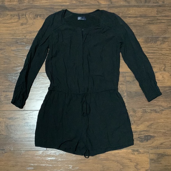 GAP | Pants & Jumpsuits | Gap Womens Romper | Poshmark